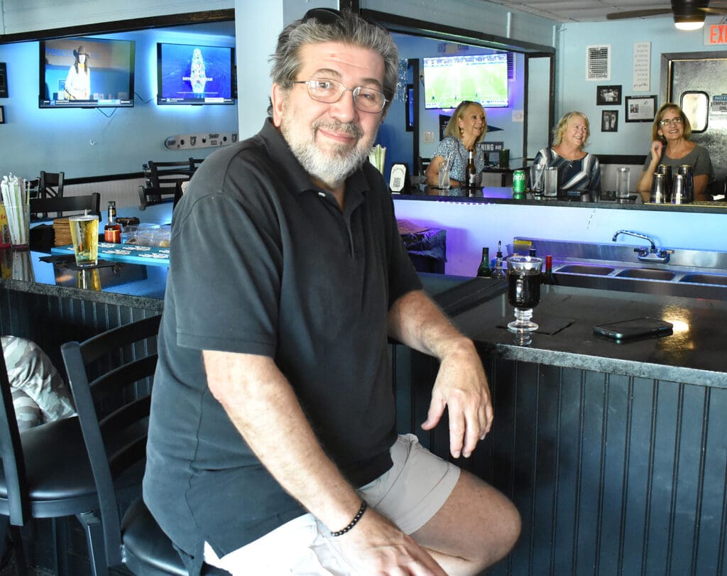 Slicker’s Eatery saying farewell - AMI Sun